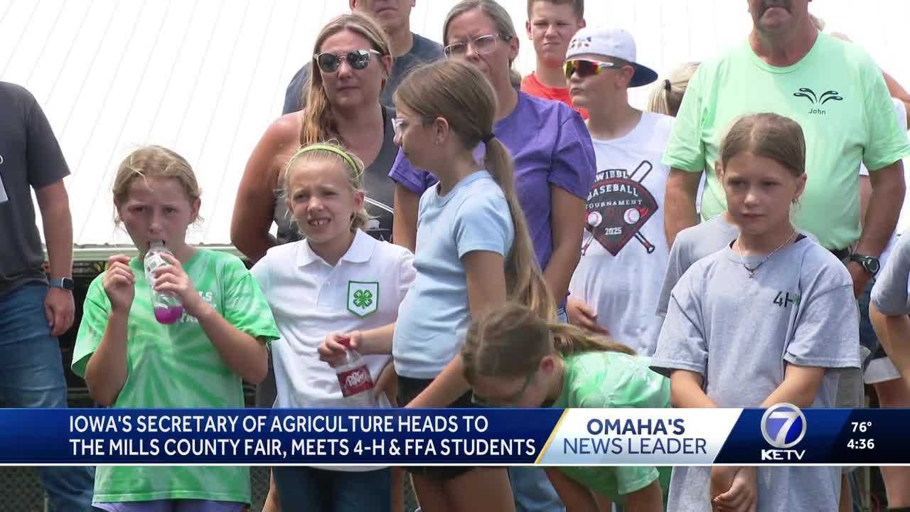Iowa's secretary of agriculture goes to Mills County fair, meets 4-H ...