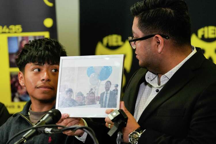 Houston mother's detention by ICE officials during road trip leaves ...