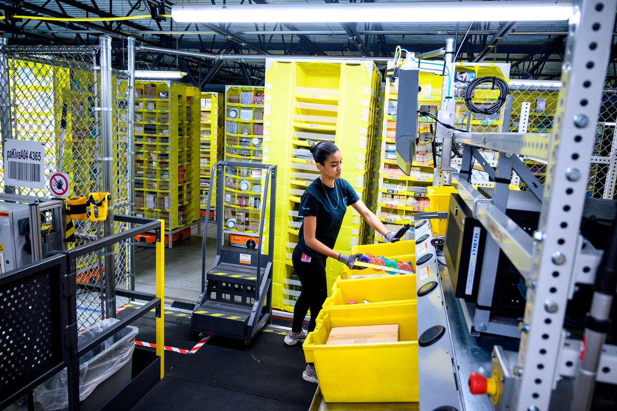 Jeff Bezos’ Amazon is purging workers who had status revoked under ...