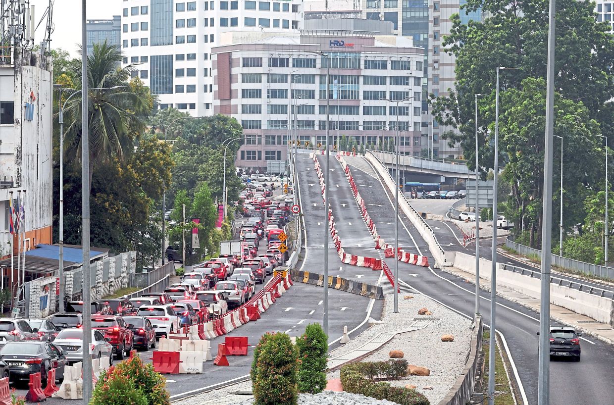 KL residents want Jln Semantan flyover reopened to ease congestion