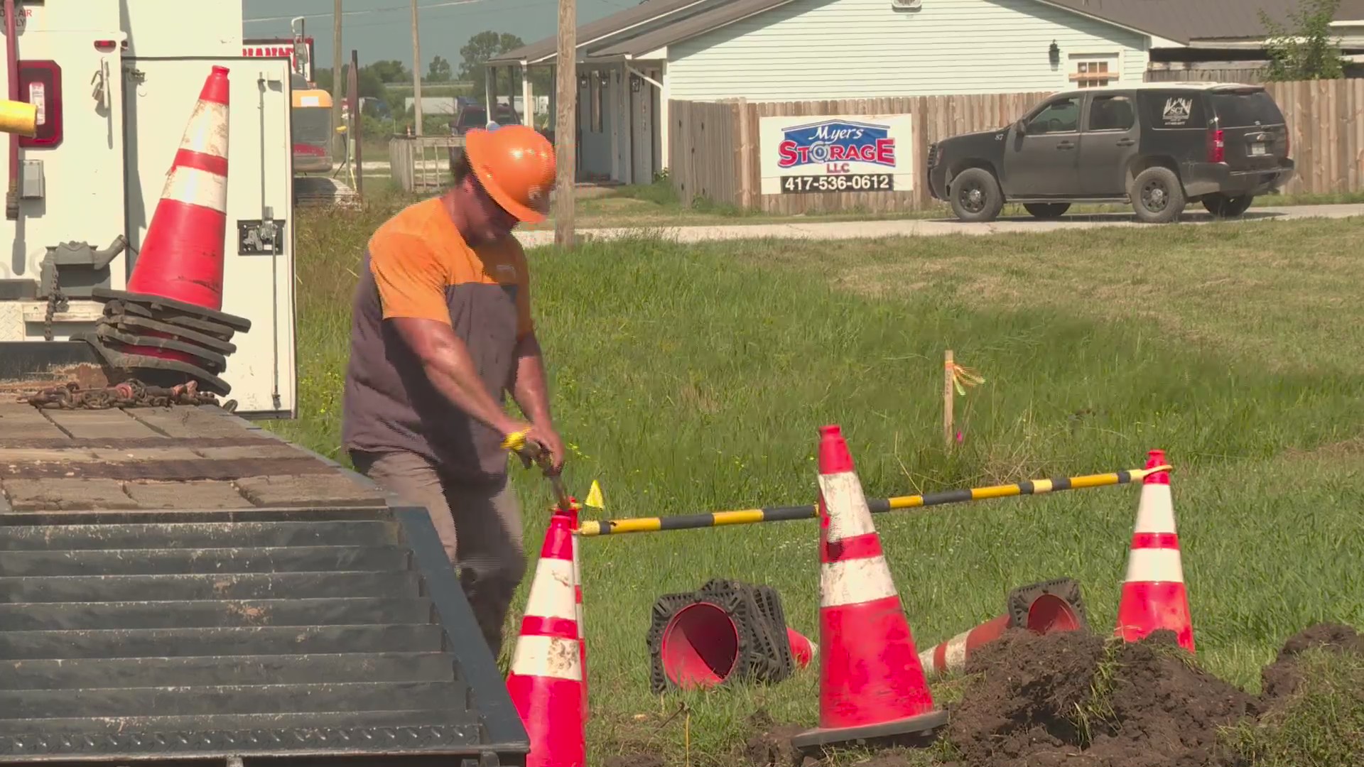 Crews hit gas line in Carthage