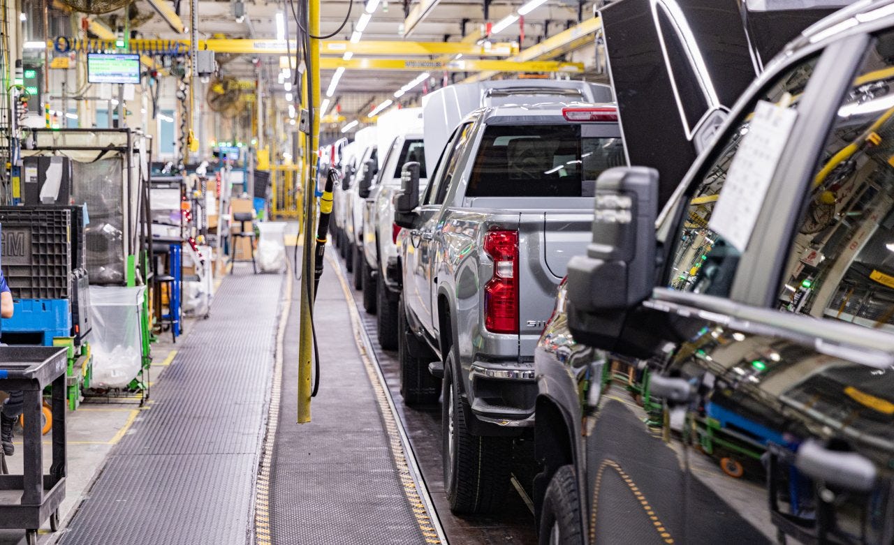 GM pickup-truck plant in Mexico pauses output for several weeks