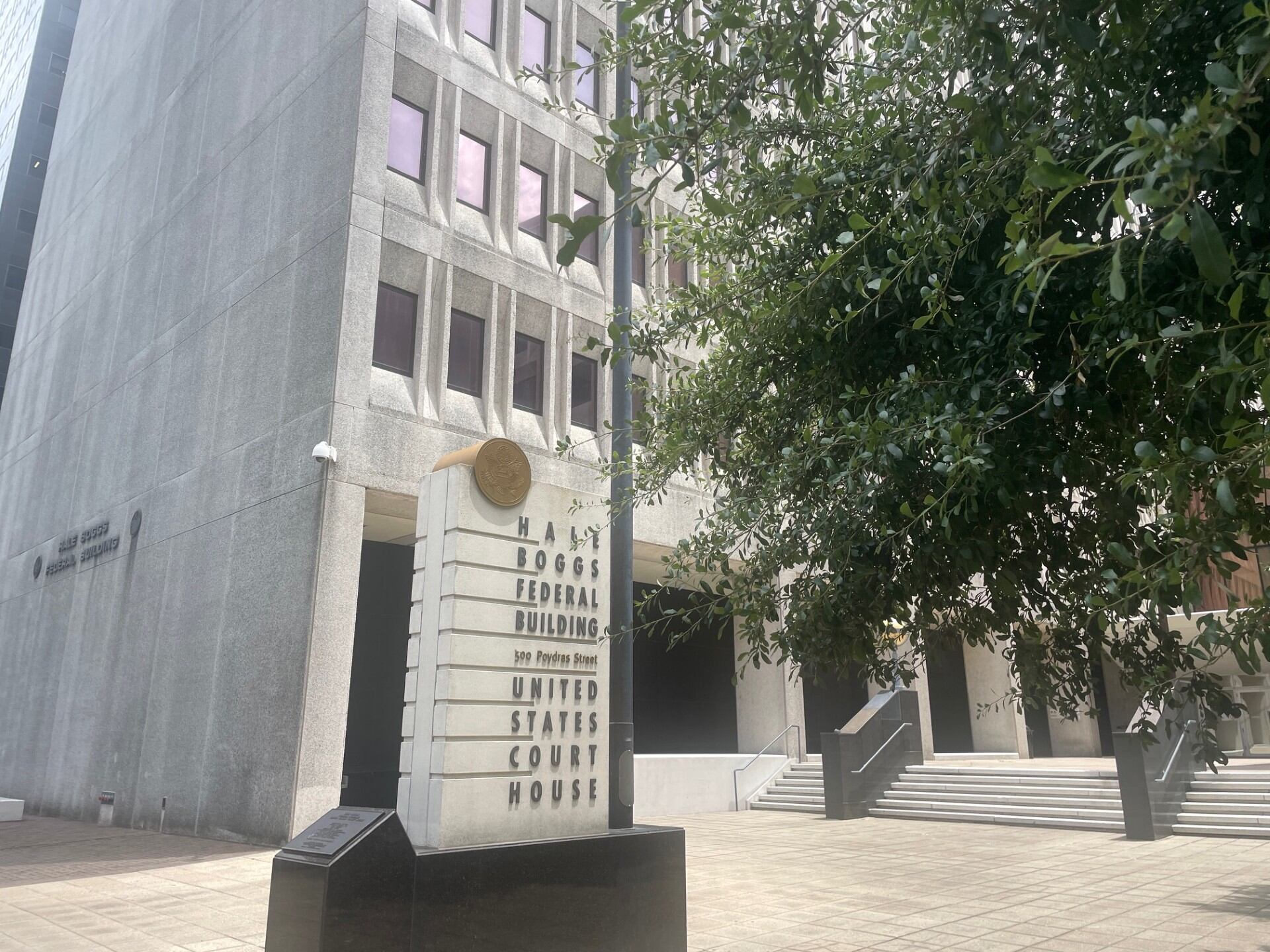 Federal attorneys for poor defendants told they won’t be paid on time