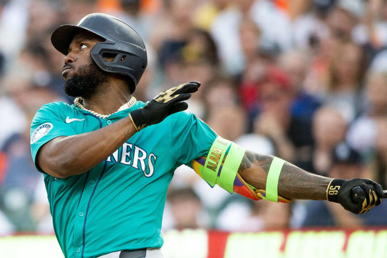 See photos as Seattle Mariners hand Detroit Tigers rare loss on Skubal ...