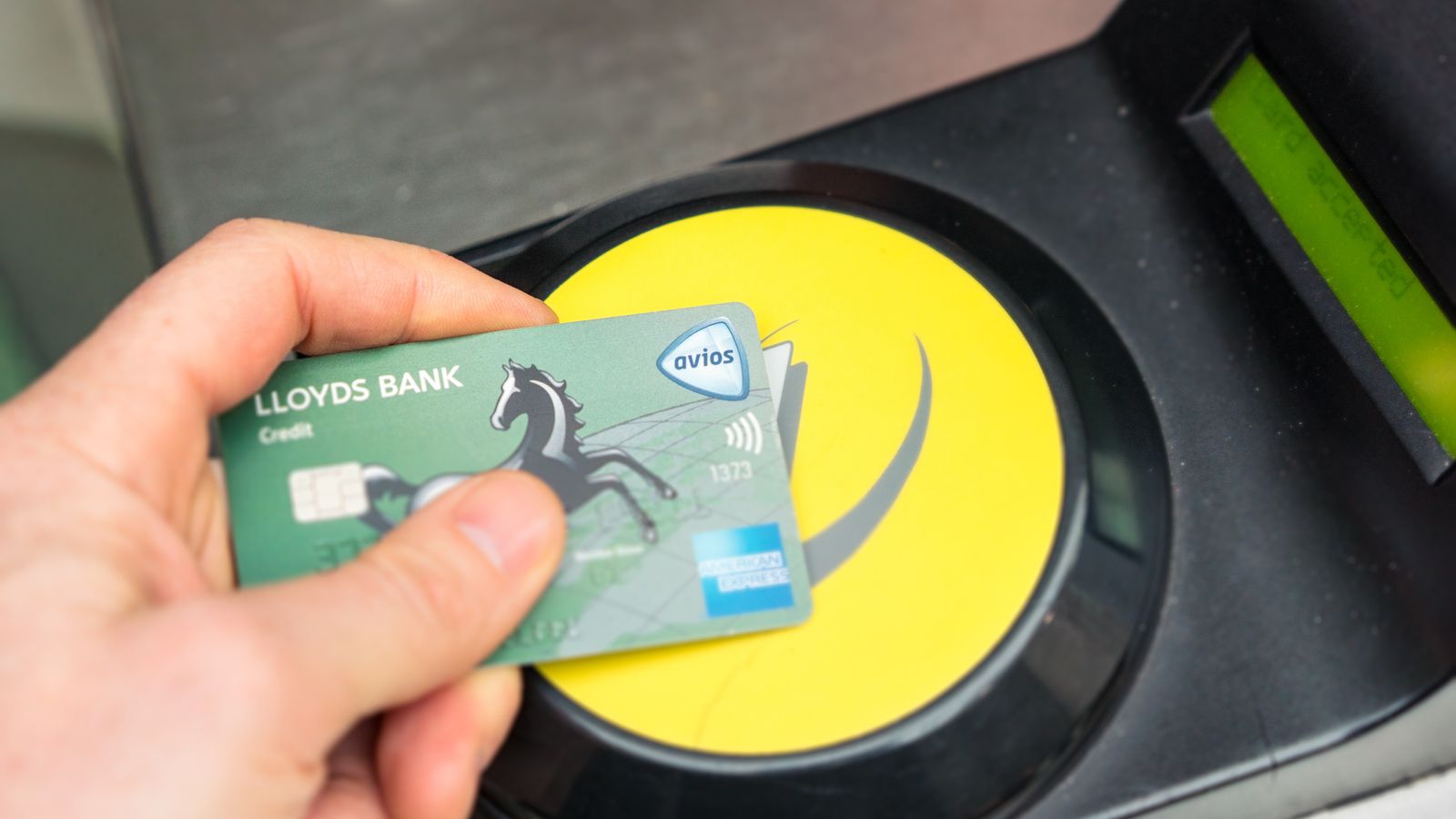 Lloyds Banking Group in talks to buy digital wallet provider Curve