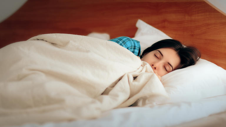 People who shower at night instead of morning experience better sleep ...