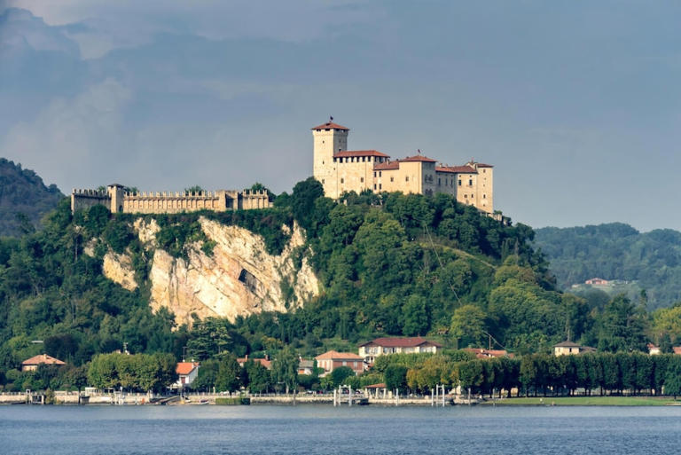 Do you know Arona? It’s one of the most beautiful places on Lake Maggiore.
