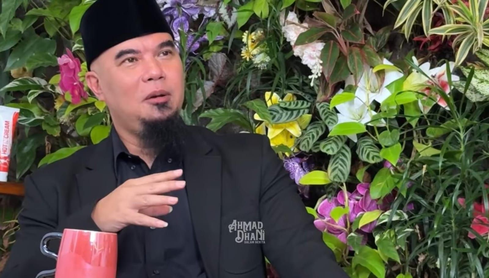 Unggah Video YouTube Gibah Maia, Ahmad Dhani Ternyata Tak Minta ...
