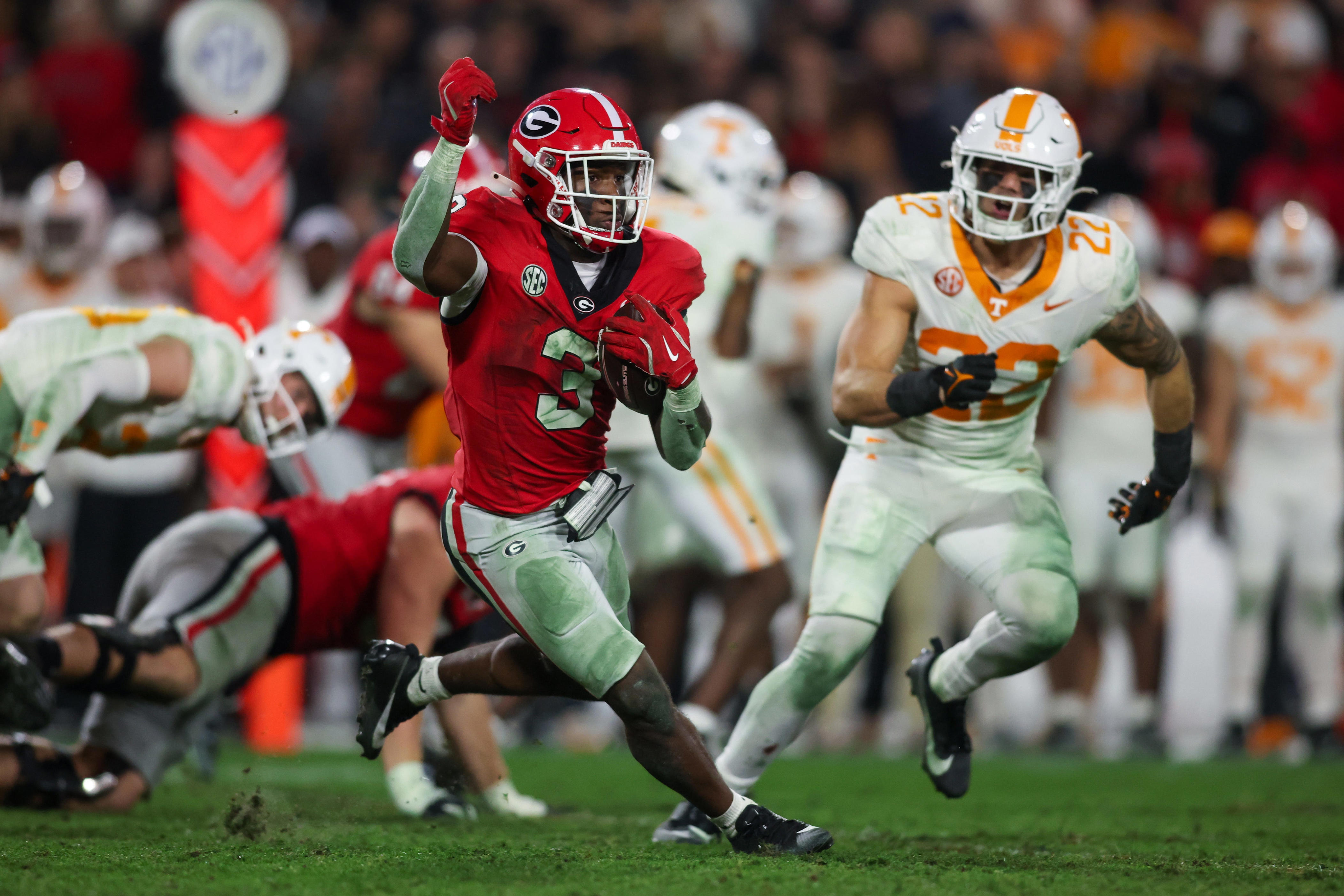 Georgia football listed as road favorites against Tennessee