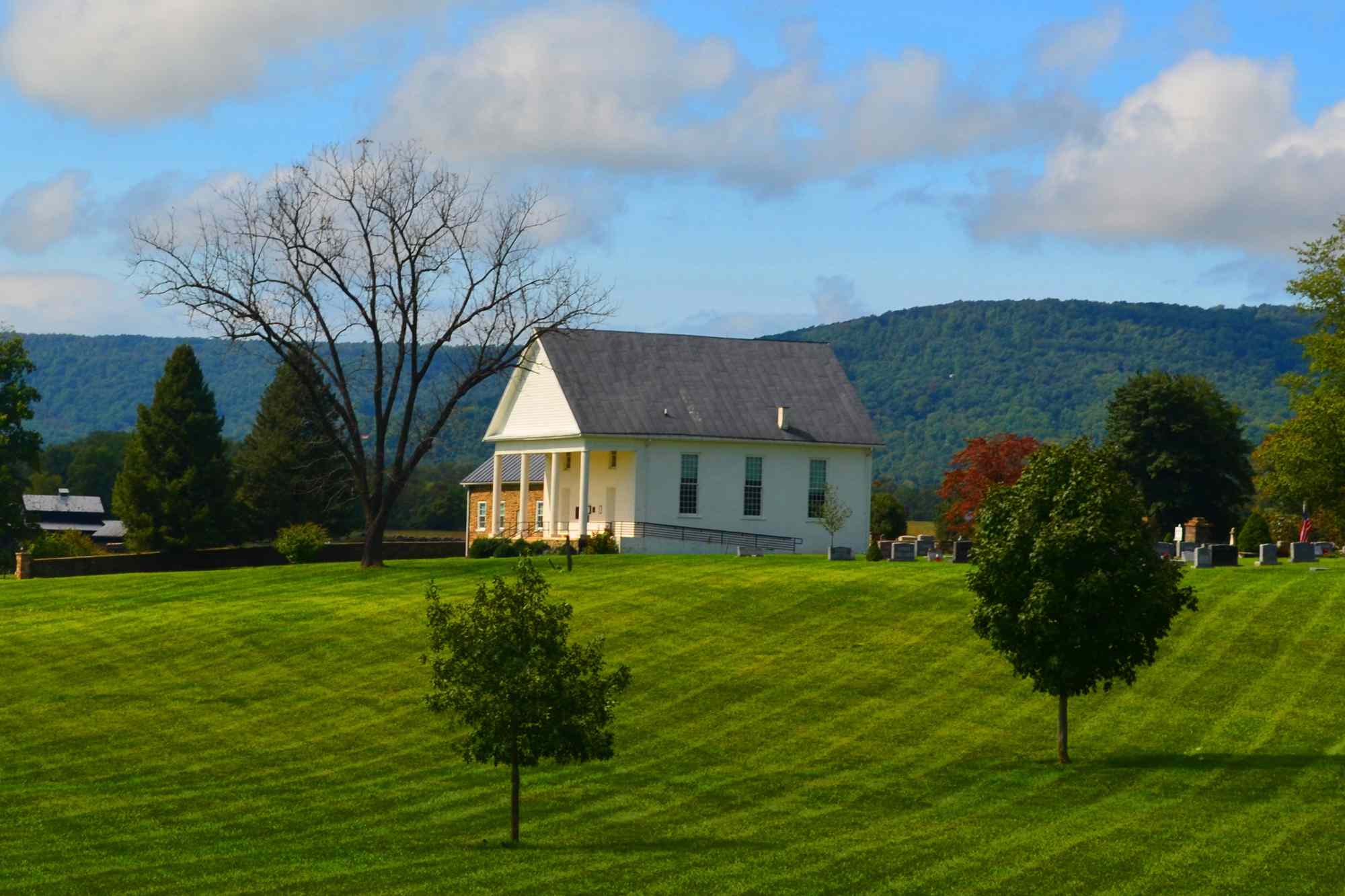 This Underrated Virginia County Has It All—Including Charming Hotels ...