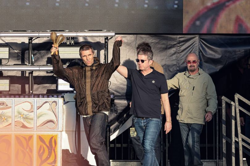 Liam Gallagher booed at Oasis Manchester gig for controversial song ...
