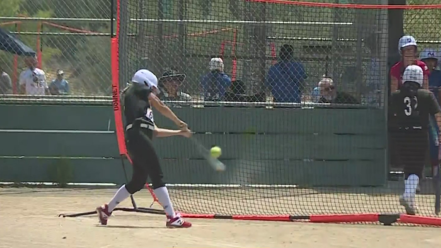 Athletes show off their skills to college coaches at Roseville softball ...