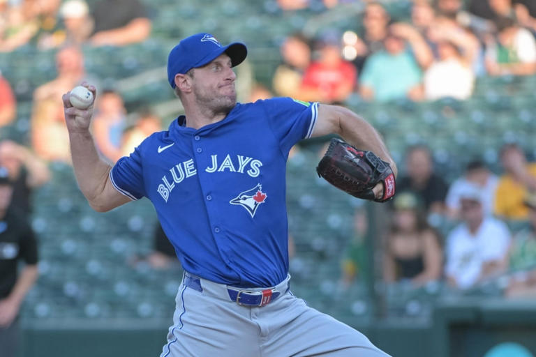 Jays top A's as Max Scherzer gets first win with Toronto