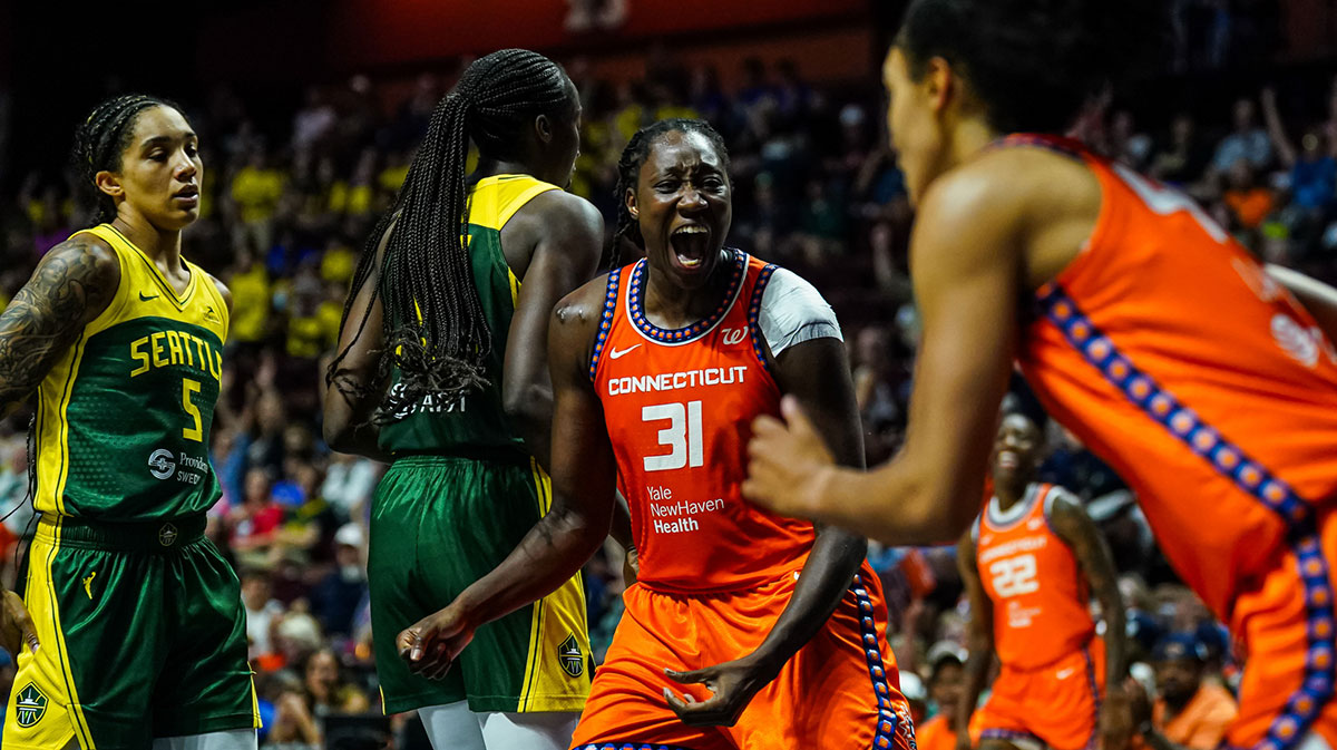 Sun’s Tina Charles becomes 2nd player ever to hit amazing scoring milestone
