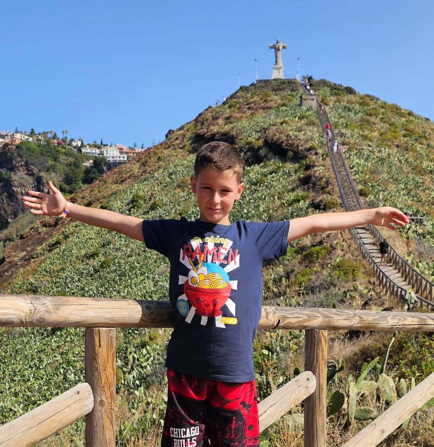 Bernardina Brito diverte-se na Madeira: veja só com quem foi!