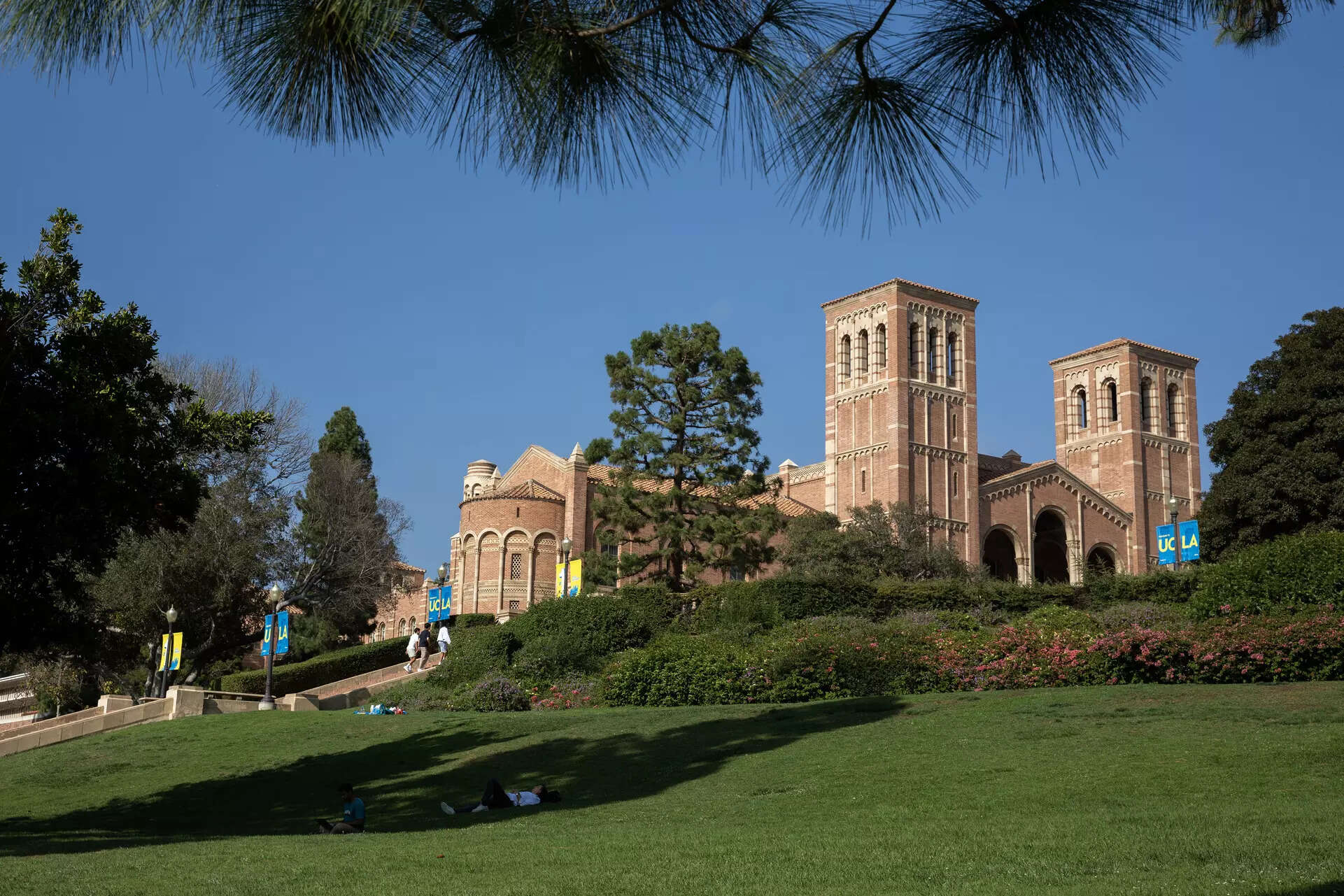 10 US colleges beyond the Ivy Leagues that offer great computer science ...