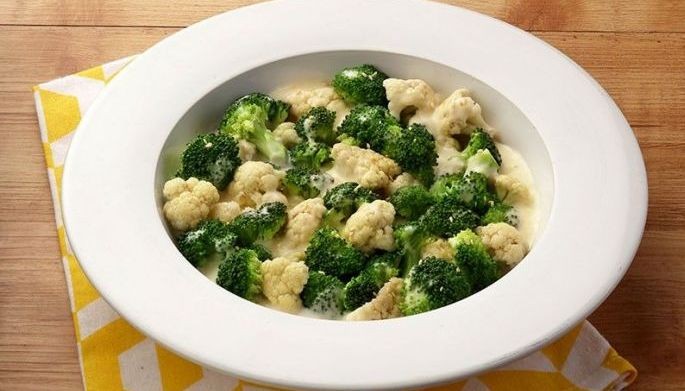 'Twin' vegetable recipe: Creamed cauliflower and broccoli
