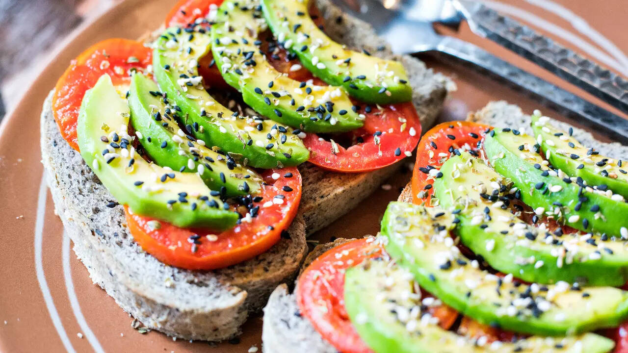 6 high-protein Avocado-Chia Seeds breakfast ideas that can be made in ...