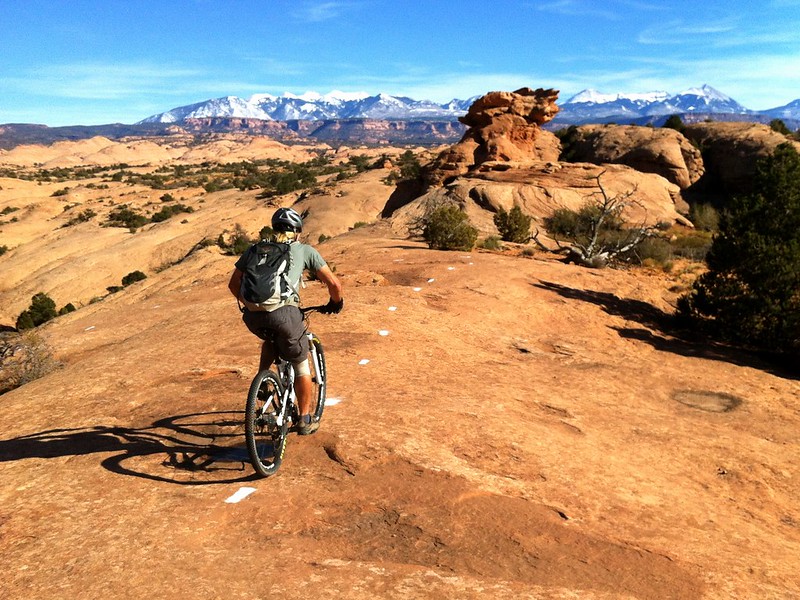17 Epic Mountain Biking Trails in Moab’s Red Rocks