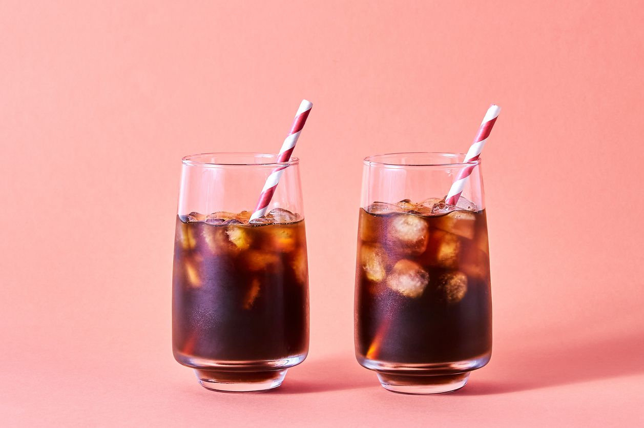 9 reasons to avoid soda (& what to drink instead)