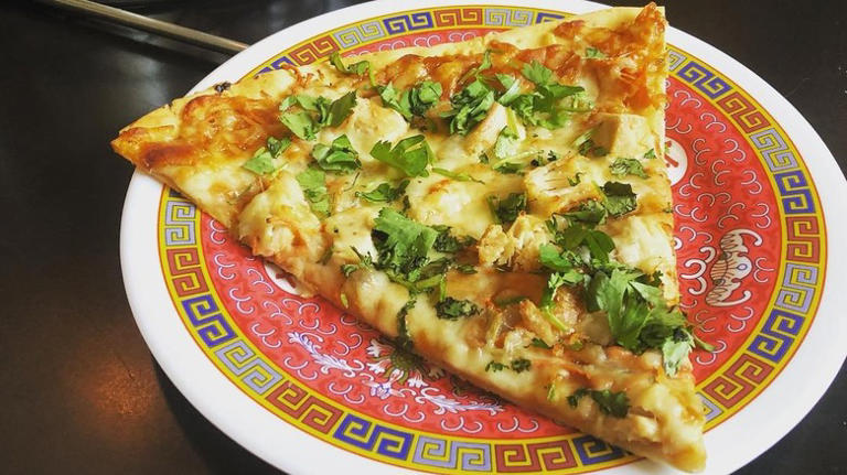 20 Of Alton Brown's Favorite Restaurants