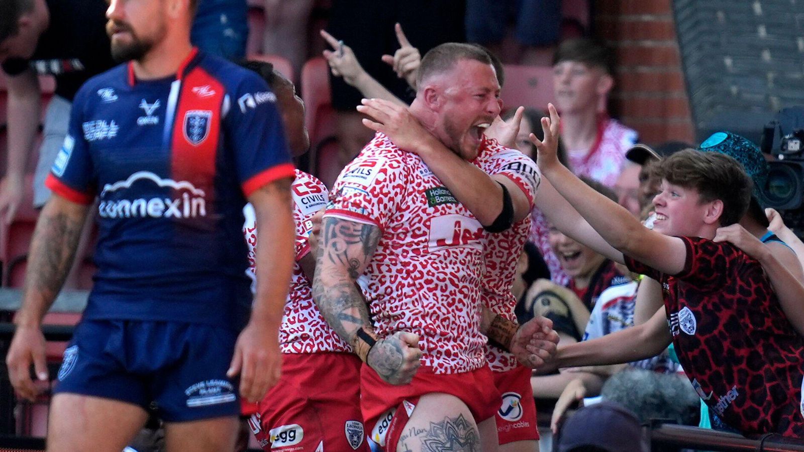 Leigh Leopards star Josh Charnley breaks remarkable try-scoring records ...