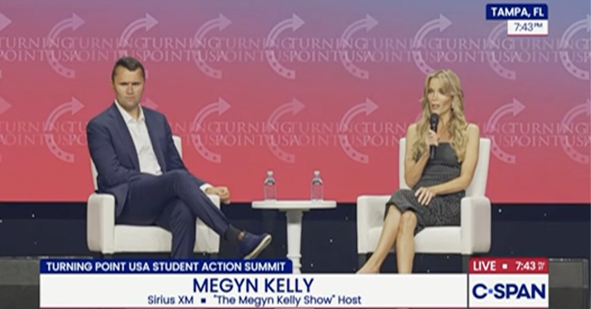 Conservative Crowd Goes Wild Cheering as Megyn Kelly Calls Out Epstein ...