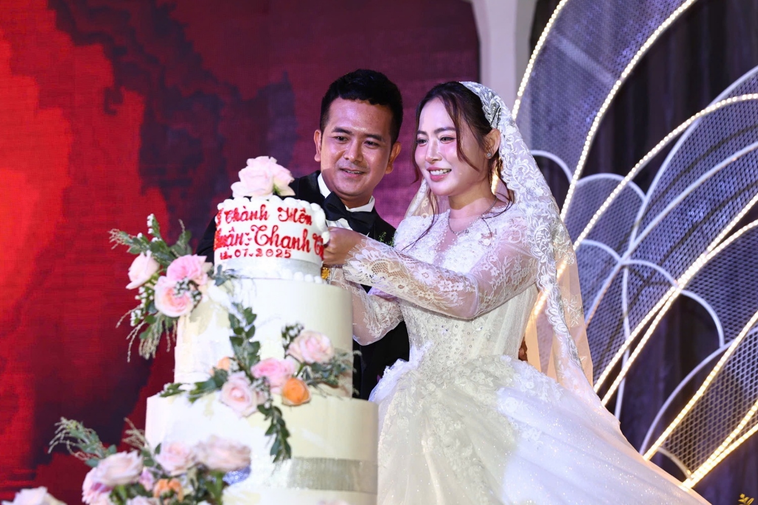 Hùng Thuận: 'Cuộc đời tôi sang trang'