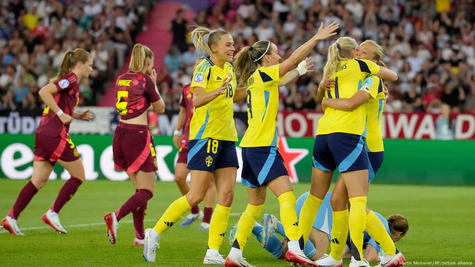 Euro 2025: Germany progress but have big problems