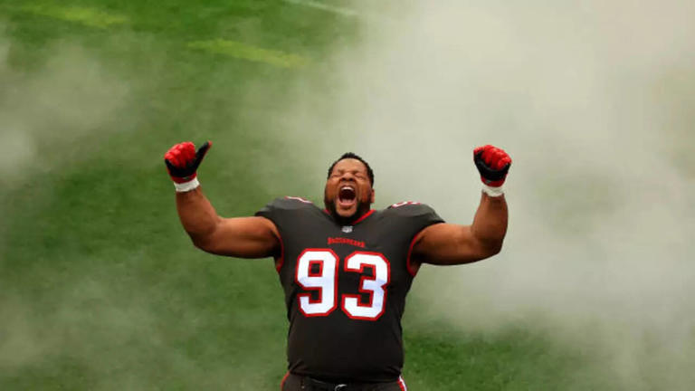 Ndamukong Suh bids farewell to NFL after 13 seasons, honors late father ...