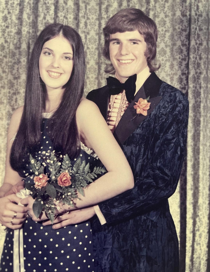 15+ Nostalgic Prom Photos That Made Us Take a Walk Down Memory Lane