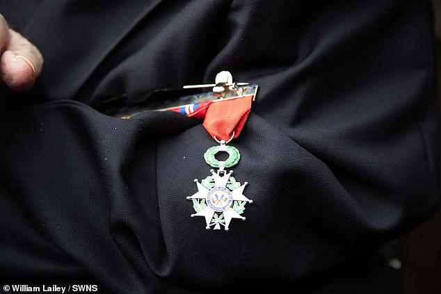 Britain's oldest WW2 veteran dies aged 110: Donald Rose survived D-Day ...