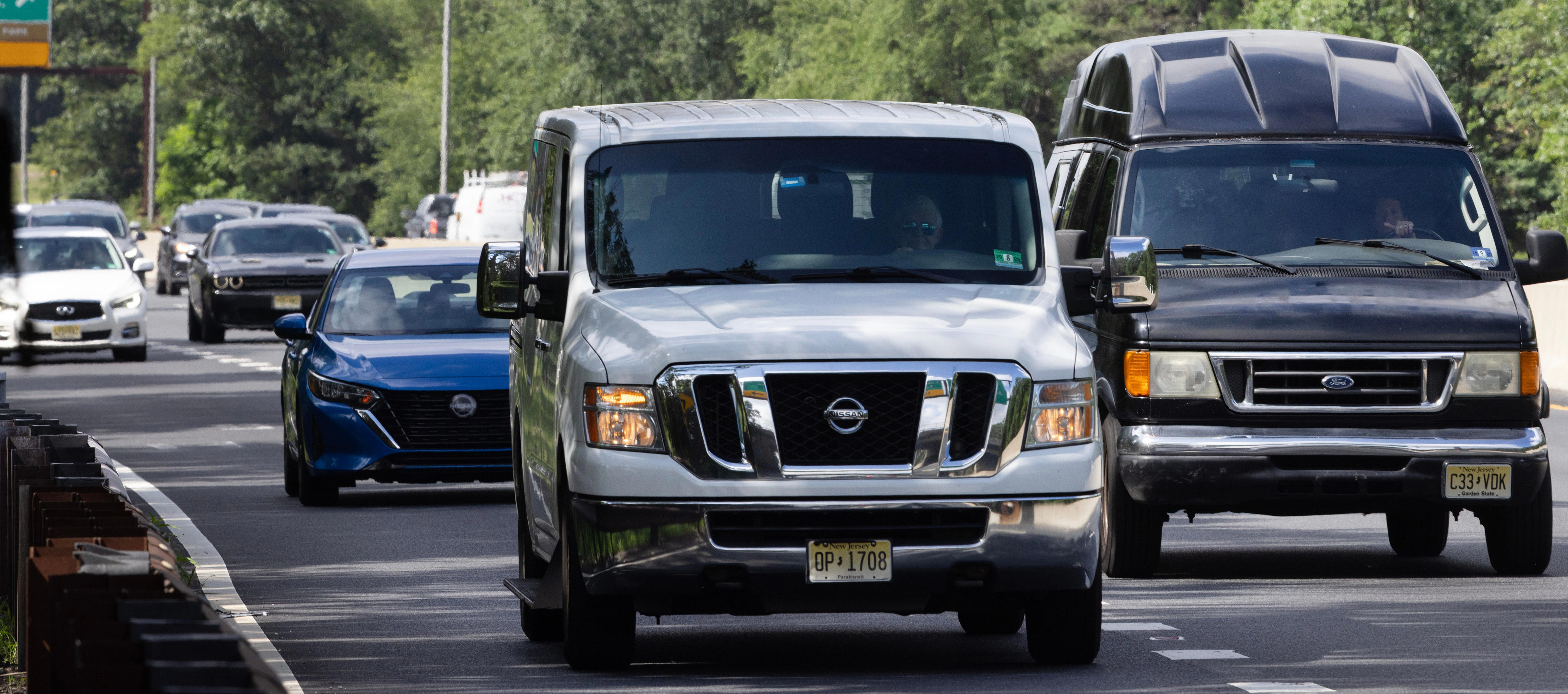 Jersey Shore traffic watch: 5-miles of Parkway backups as weekend get ...