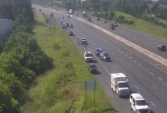 Crash investigation shuts down interstate near Davidson County line