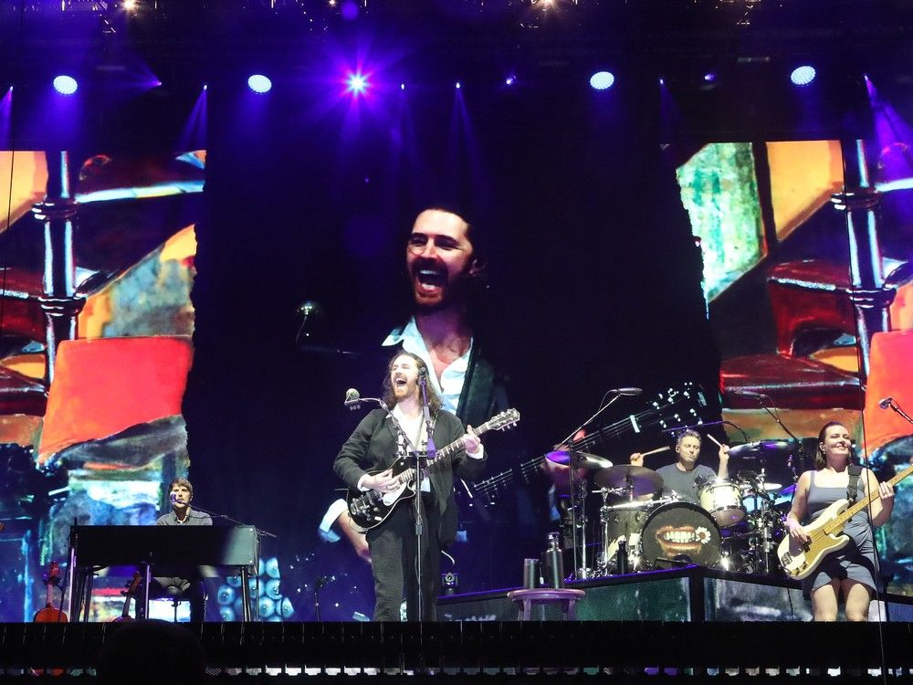 Bluesfest Day 2: Hozier demonstrates his musicianship and calls for peace