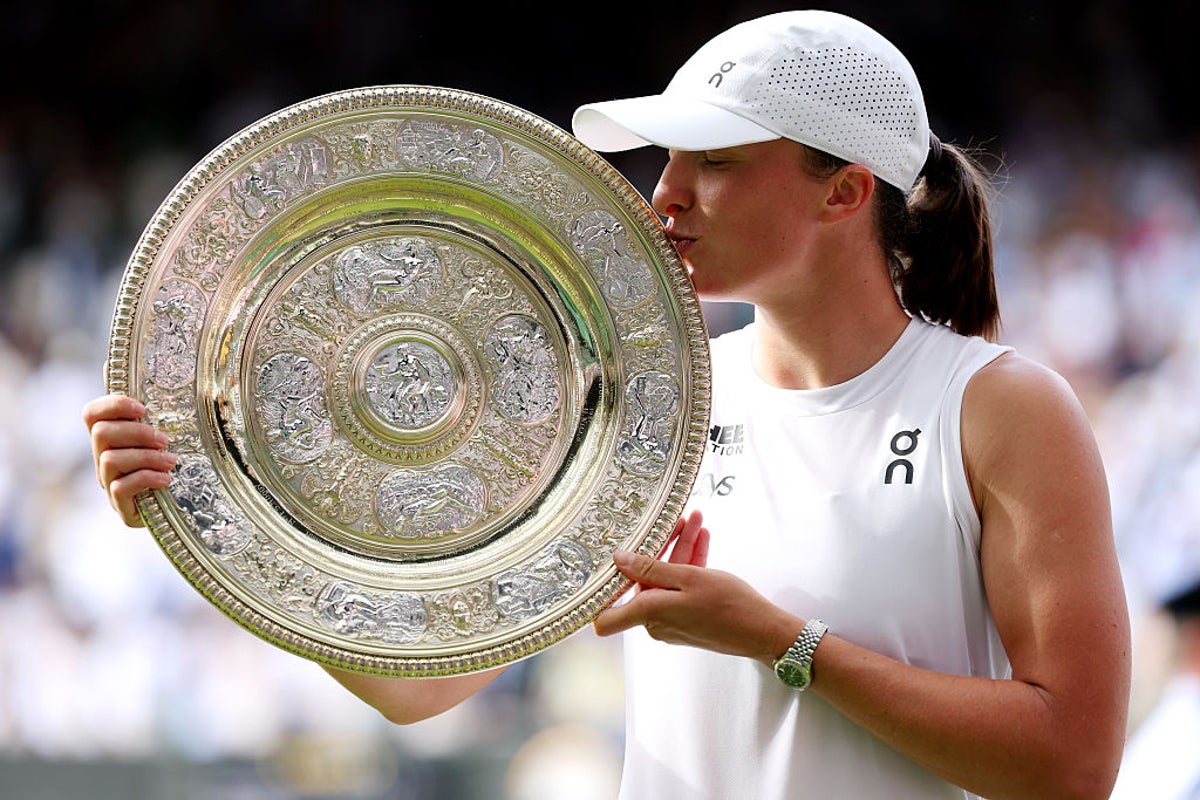 Wimbledon 2025 women’s final live: Swiatek routs Anisimova 6-0, 6-0 ...