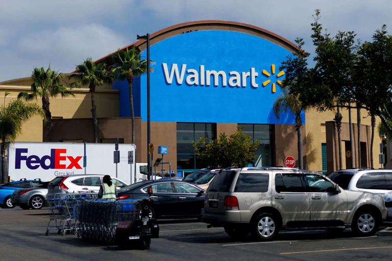 Walmart 850,000 Ozark Trail Water Bottles Recall: How to identify ...
