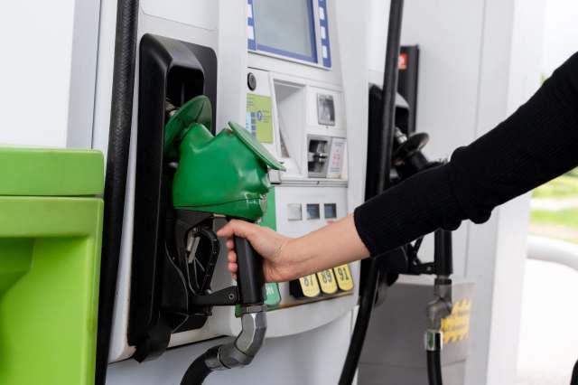 President Trump sparks debate with social media post about gas prices ...