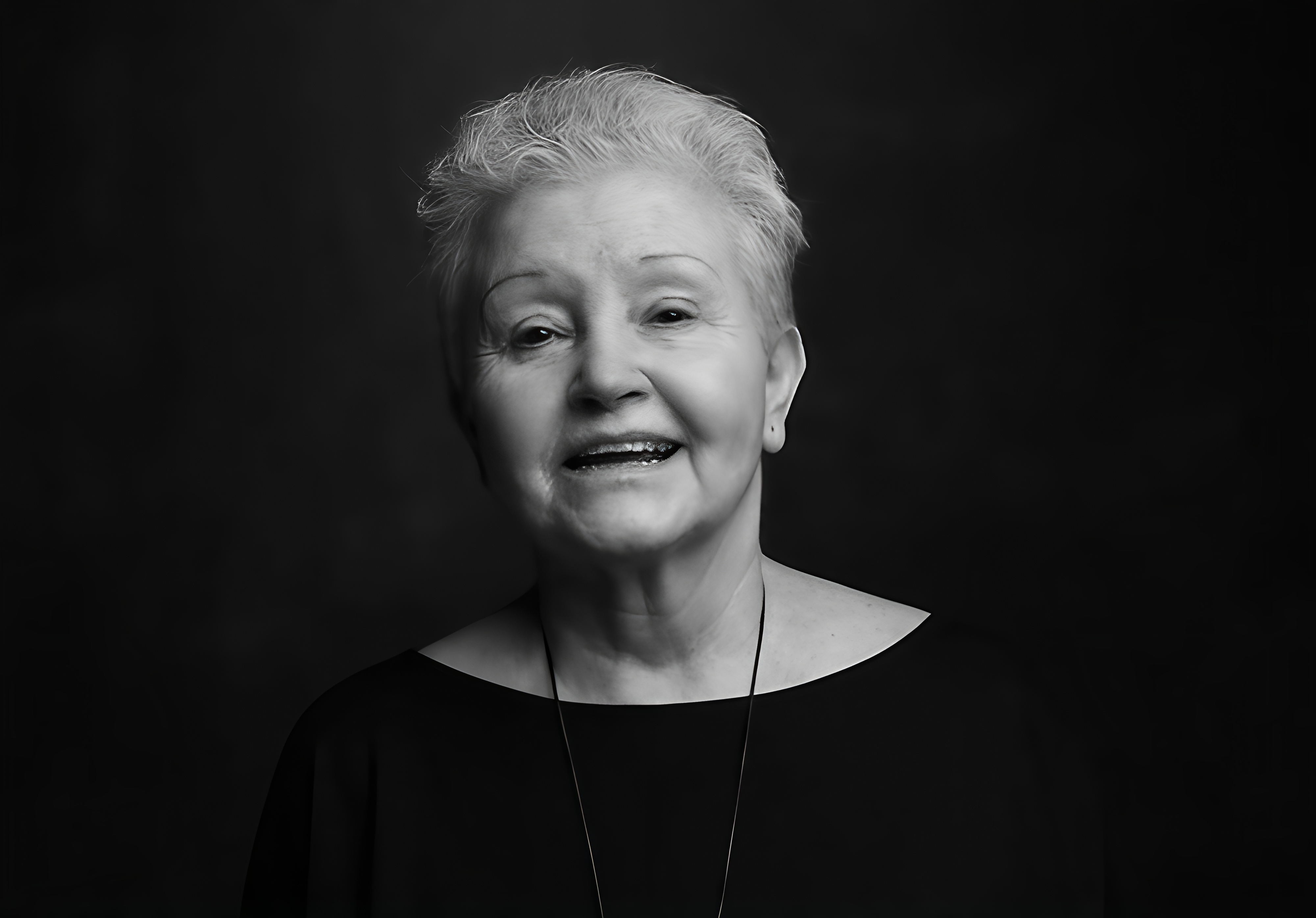 Maria Adelaide Amaral autografa ‘O Bruxo’ em São Paulo