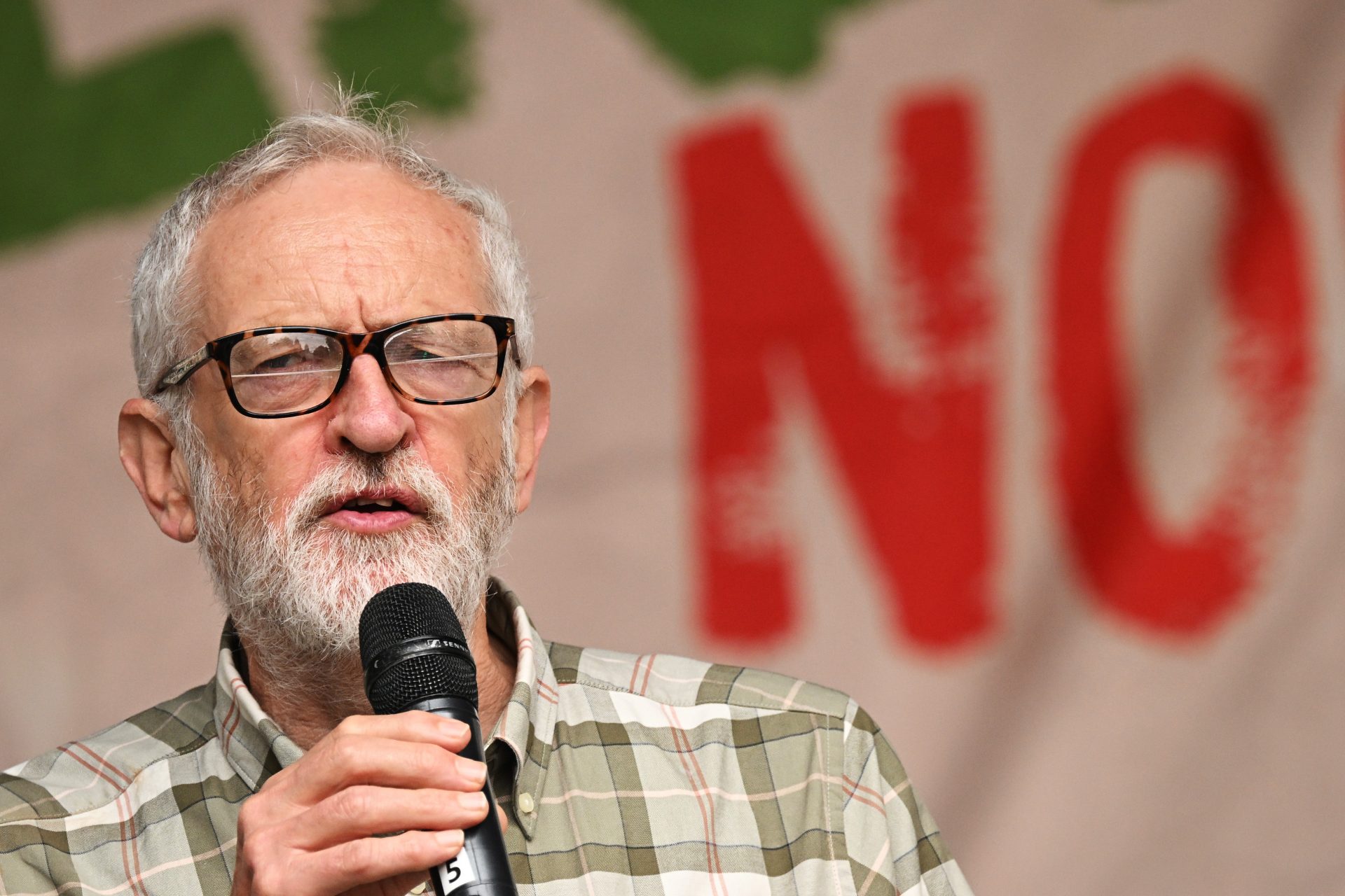 Jeremy Corbyn to launch new leftwing party in the UK