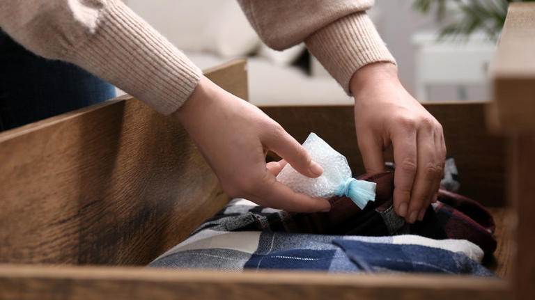 How To Make DIY Drawer Sachets Out Of Rice And Your Favorite Scent