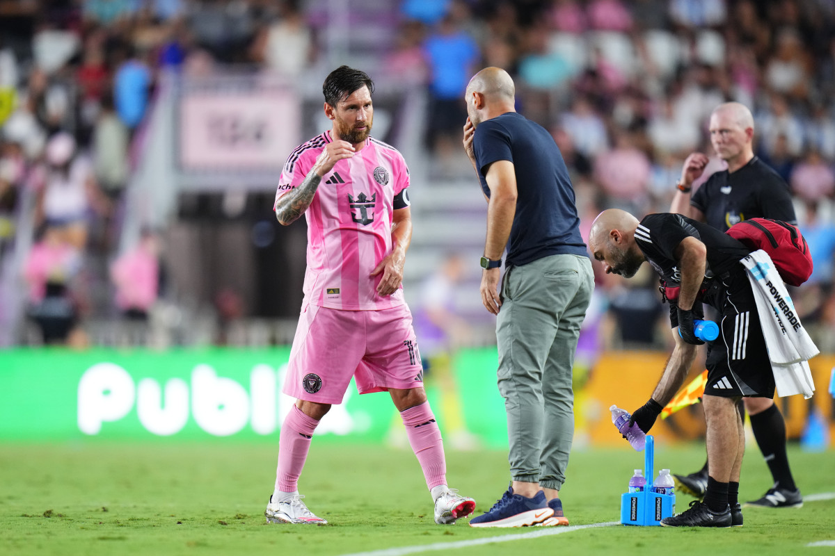 Is Lionel Messi Injured? Mascherano Breaks Silence After Missing All ...