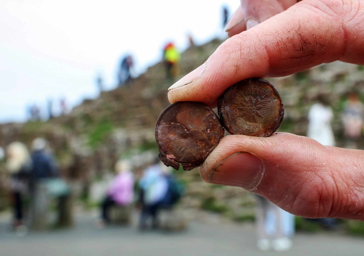 Tourist coins pose giant problem at N. Ireland’s famous causeway site
