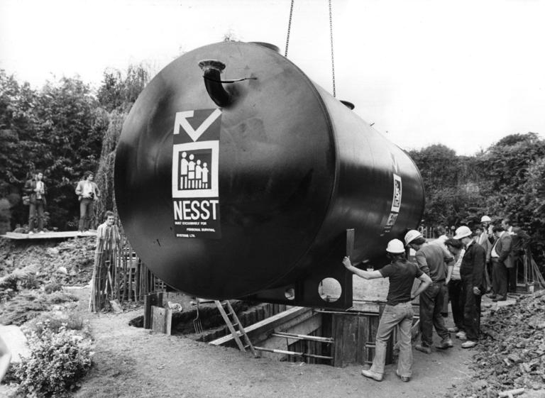 Remarkable photos show we prepared for nuclear Armageddon in the 70s ...