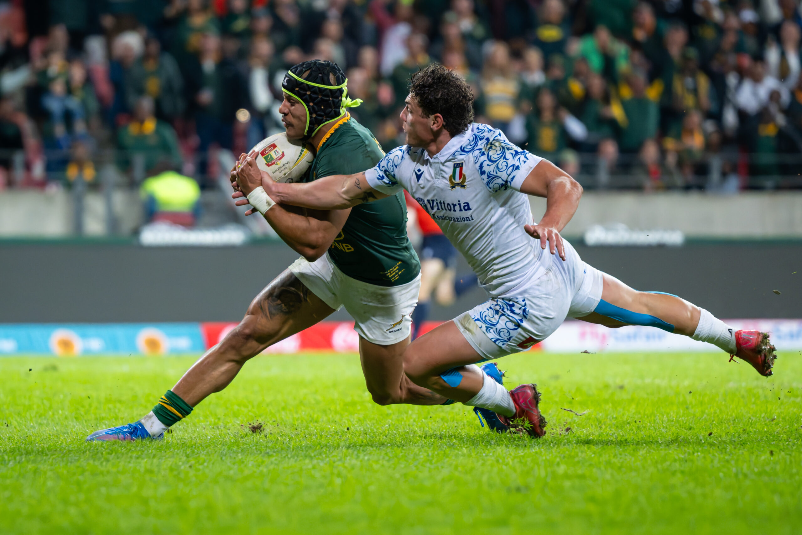 Fourteen-man Springboks overpower Italy while producing more tricks ...