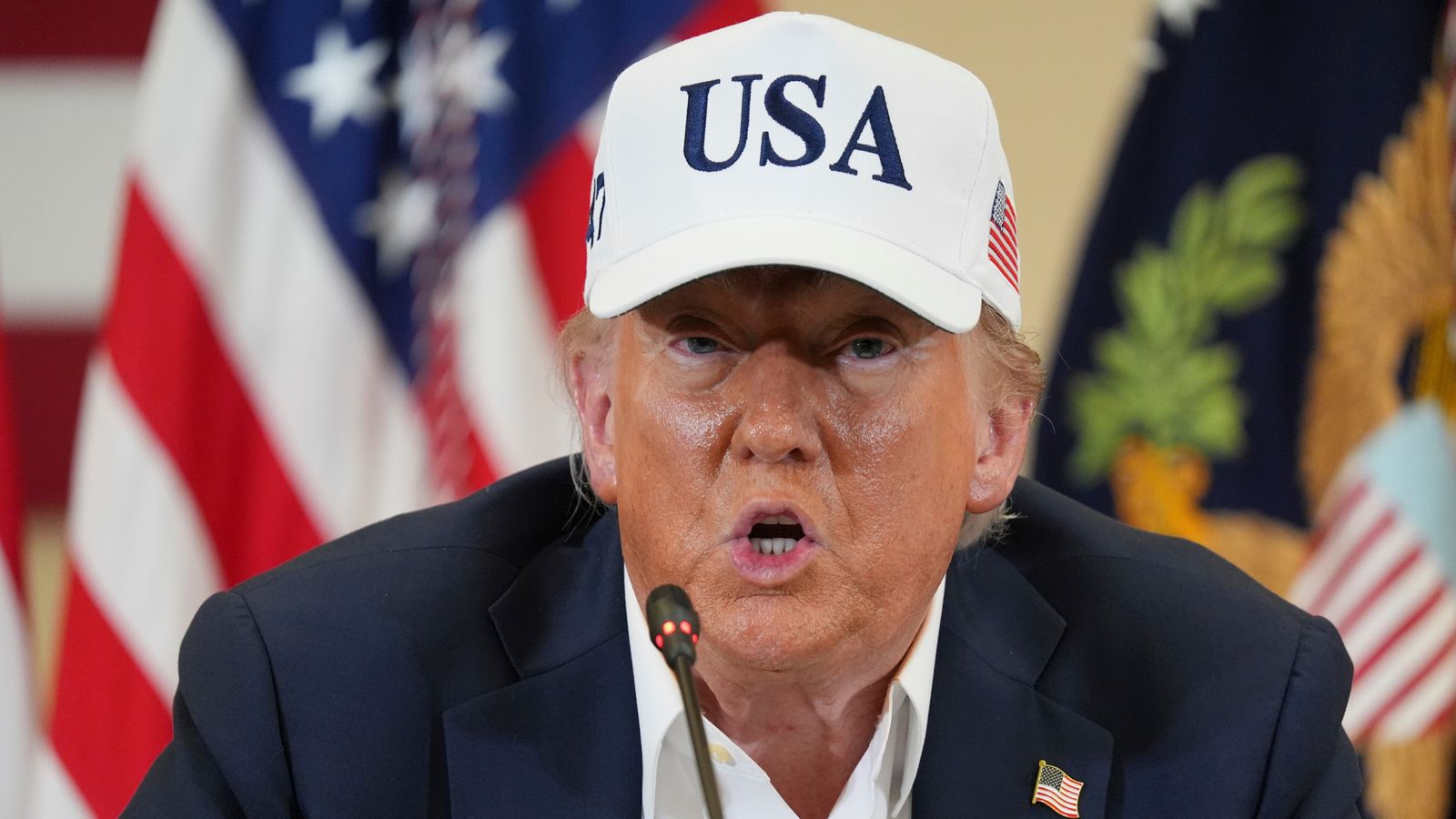 Trump threatens to revoke US comedian's citizenship