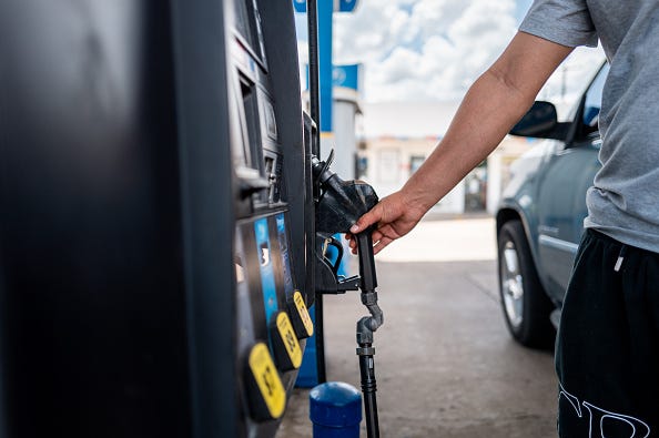 Average LA, Orange County gas prices drop to lowest amounts since Jan. 31