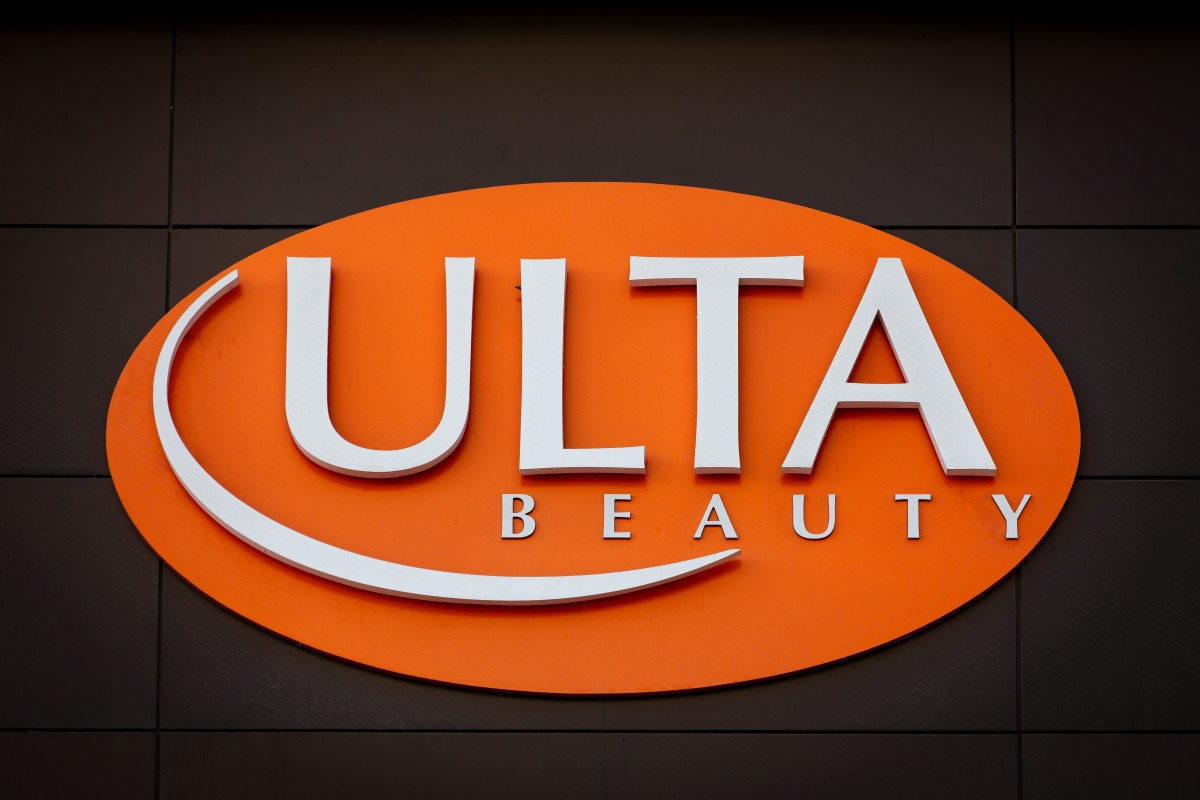 Ulta's 'Flawless' and 'Beginner Friendly' Makeup Item Is Flying Off ...