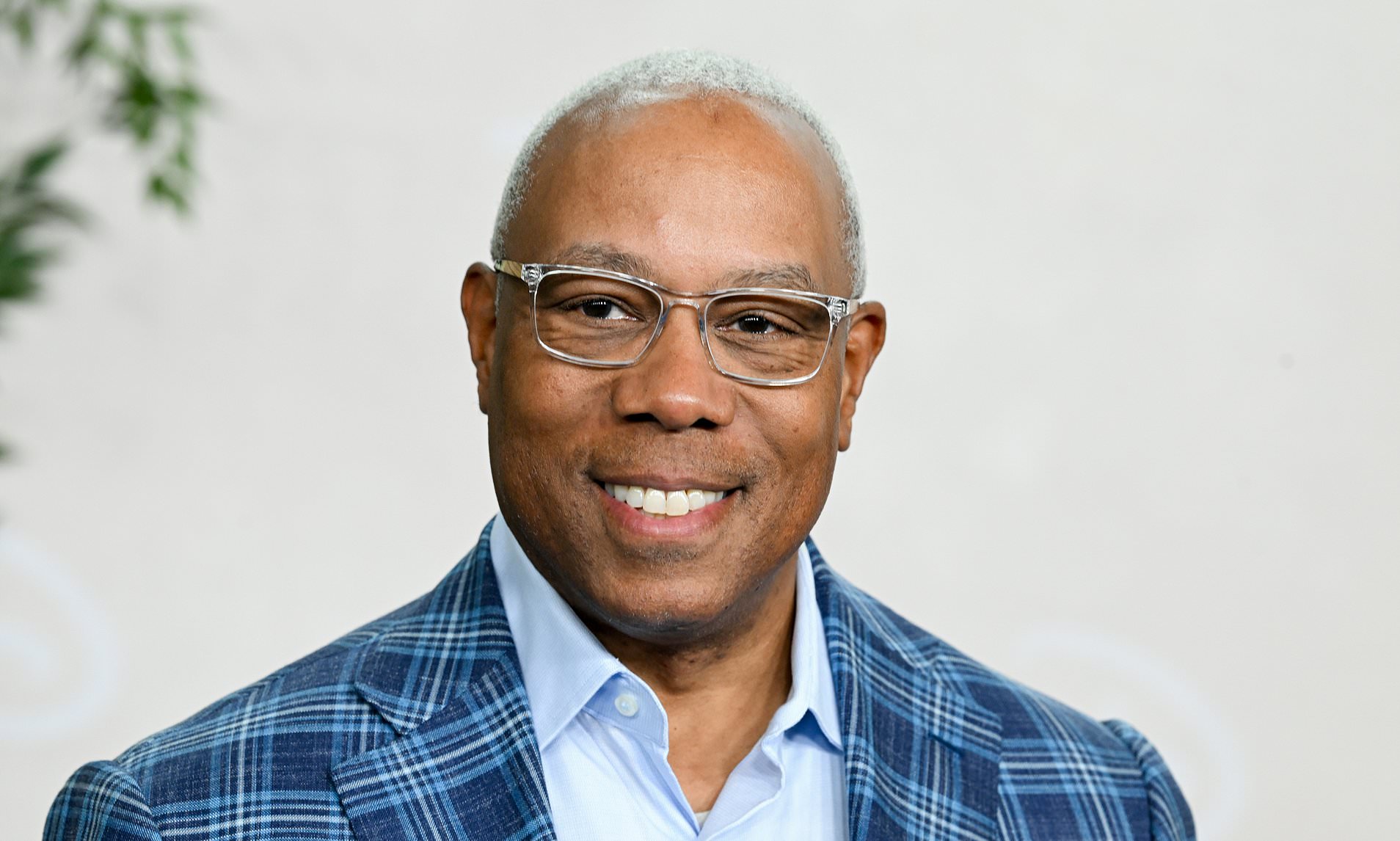 ESPN anchor makes emotional return after devastating cancer battle