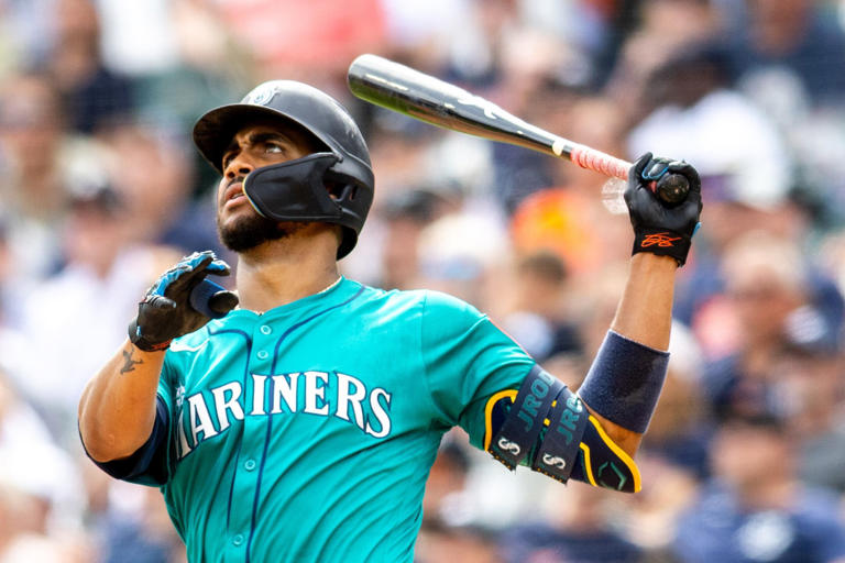 See photos as Seattle Mariners wallop Detroit Tigers in second game of ...